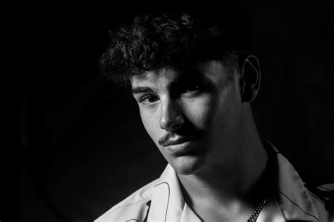 Portfolio De Donnovan Hautefeuille Behance Behance