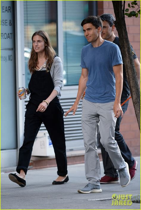 Allison Williams Shares Gorgeous Photo From Her Wedding To Ricky Van