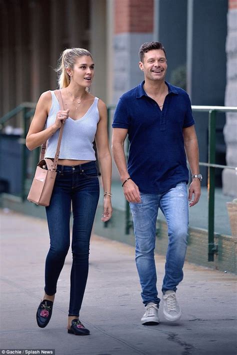 Shayna Taylors Relationship Moves Forward Shayna Taylor Was Going Around The Streets Of New
