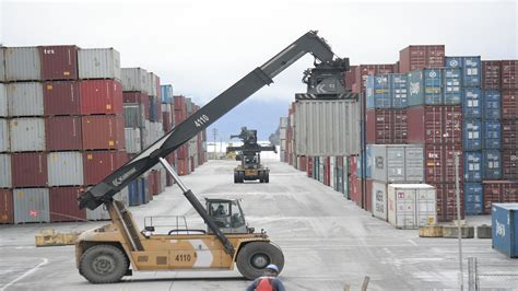 Houle Fairview Container Terminal—north Expansion Phase Ii Houle Fairview Container Terminal—north Expansion Phase Ii