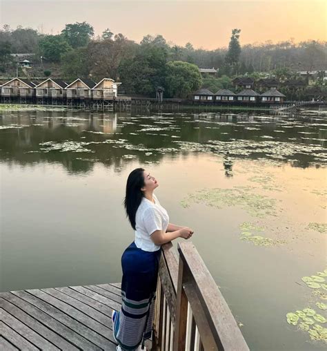 ပရိတ်သတ်တွေမသိသေးတဲ့ သူမရဲ့ နာမည်အရင်းကို ပြောပြလာတဲ့ မင်းသမီးချောလေး