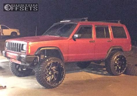 1998 Jeep Cherokee With 22x14 70 Fuel Renegade And 33 12 5r22 Atturo