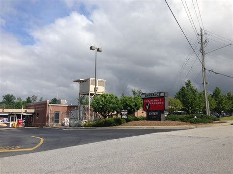 4000 Global Gateway Connector Garage Parking In College Park Parkme