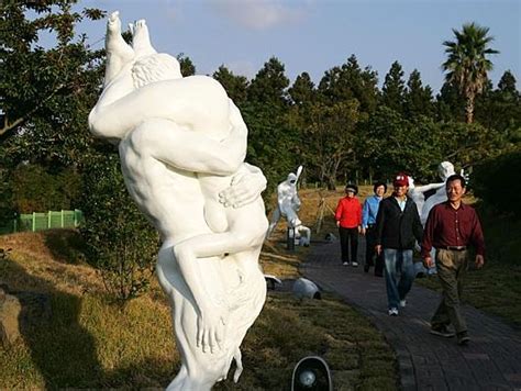 Welcome To Gistfreak New Sex Island In South Korea Called Jeju Loveland Photos