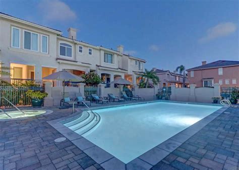 946 Camino De La Reina 17 San Diego Ca 92108 Redfin
