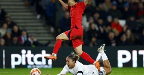 한국 여자축구 세계 4위 잉글랜드에 0 4 완패