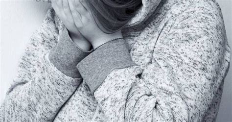 國一女找姑姑男友獨處幫擦藥 他手壞壞「抹藥變揉胸」慘賠70萬 社會 Ctwant