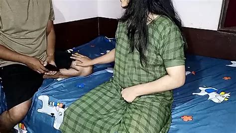 Real Desi Mausi Ki Beti Ko Ghodi Bana Kar Choda In Desi Shalwar Kamaz Sex Sagi Mausi Ki Beti Ki