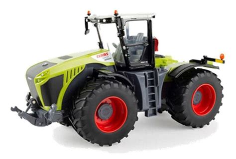 Ertl 16411 132 Scale Class Xerion 5000 Tractor Prestige Collection