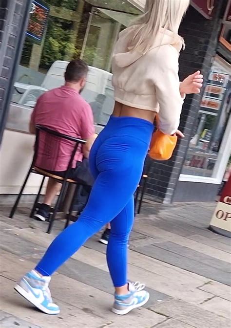 Hot Blonde In Blue Yoga Pants Spandex Leggings Yoga Pants Forum