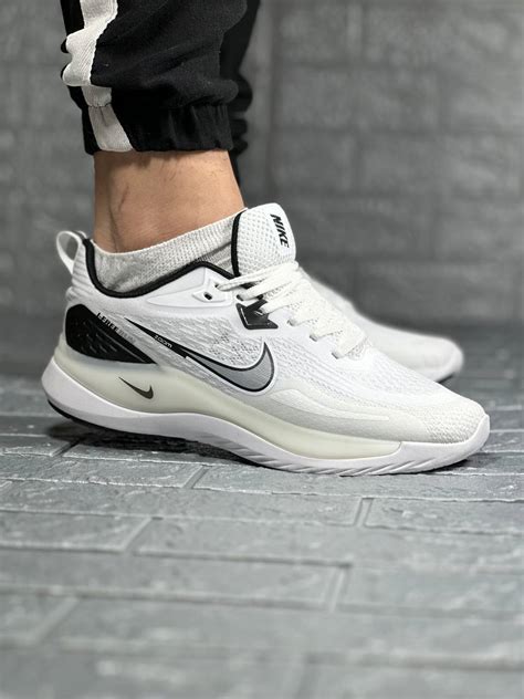 نایکی وینفلو10 فروشگاه قلب دوم