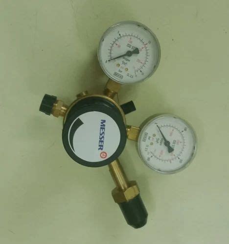 Messer Oxygen Cylinder Regulator 0 10 Lpm Model Name Number Ms77021059 B S O At Rs 3215 In