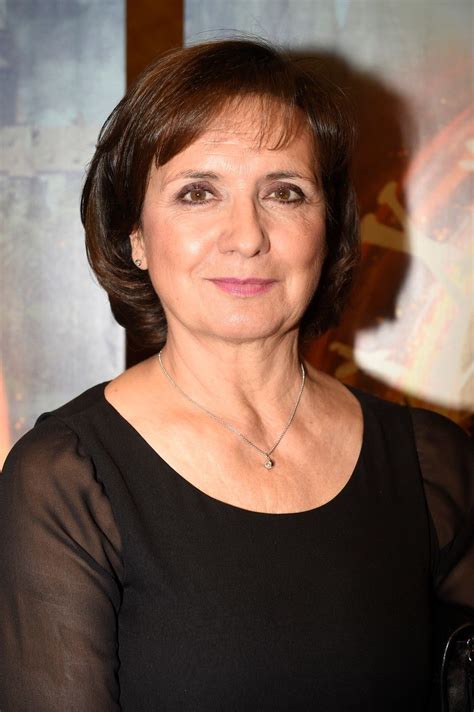 Galerie Hvězda Vyprávěj Veronika Freimanová Operace Kolene Foto 1