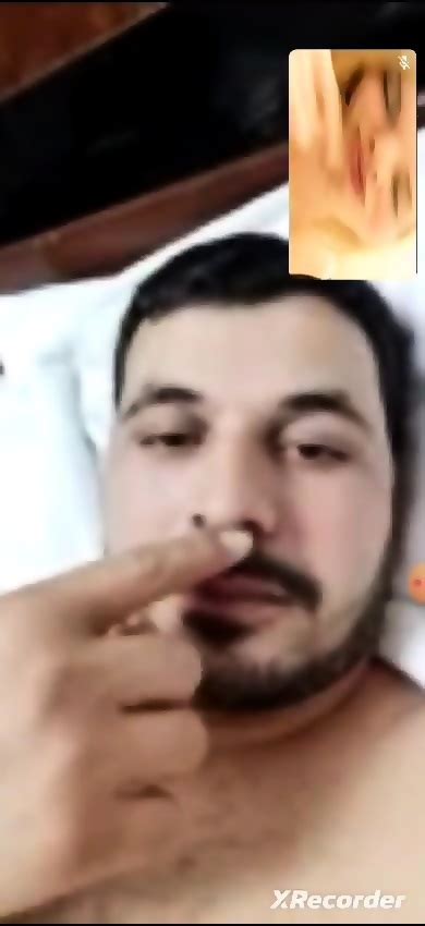 فضيحة المكبوت Anouer Anouer من تونس يمارس العادة سرية مباشرة أمام