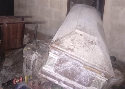 Timfon John Timfon John Added A New Photo