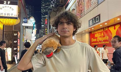 Profil Dan Biodata Inaki Godoy Pemeran Utama One Piece Live Action Hot Sex Picture