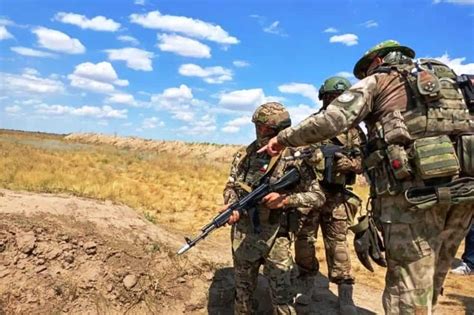 НА КРАСНОАРМЕЈСКОМ ПРАВЦУ РУСКА ВОЈСКА ВОДИ БОРБЕ ЗА СЕЛО ЖЕЛАНОЈЕ