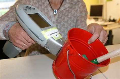 What Is An XRF Analyzer Mental Itch