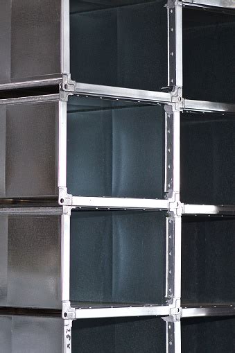 다양한 환기 시스템을 위한 아연 도금 시트로 만들어진 요소 및 부품 강철에 대한 스톡 사진 및 기타 이미지 강철 공기조화 관 신체 부분 Istock