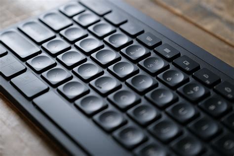 Logitech Mx Keys Ore Apple Magic Keyboard Which Is The Better Choice R Keyboards