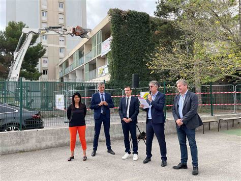 Marseille Unicil Lance La Démolition Des Trois Premiers Bâtiments D