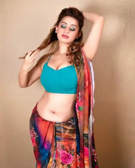 Kenisha Awasthi Top 20 Hot Pics And Photo