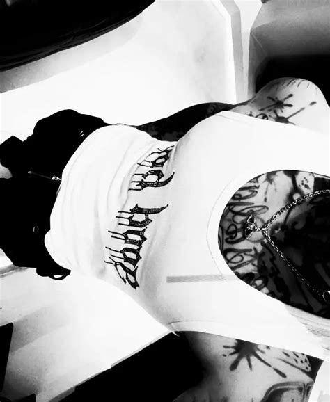 Chat With Ren Police Boyfriend Nsfw Enjoy Free Unrestricted Ai Character Roleplay No Filter