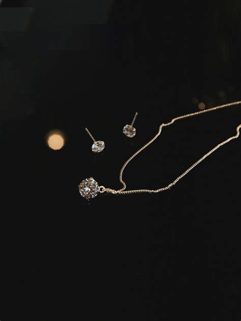 모던라이크 14k 모이사나이트 큐빅 목걸이 귀걸이 세트 여자친구 선물 위시버킷