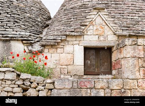 Round Roof And Windows Hi Res Stock Photography And Images Alamy