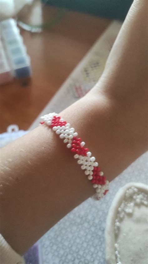 Браслет из бисера