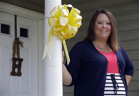 Rights Of Same Sex Military Spouses Vary By State Chattanooga Times