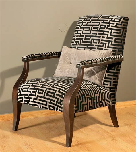 Evita - Έπιπλο Μουστάκας