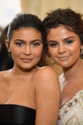 Selena Gomez Met Gala 2018 • Celebmafia
