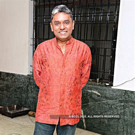 Sunil Menon Arrives For Deepika And Krishnans Wedding Ceremony Held