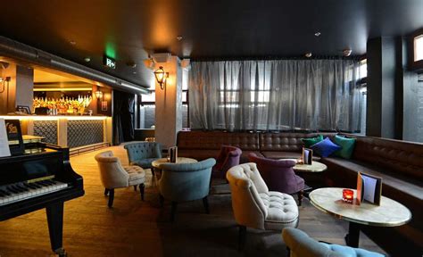 Swing Dance Classes At The Swinging Cat Concrete Playground