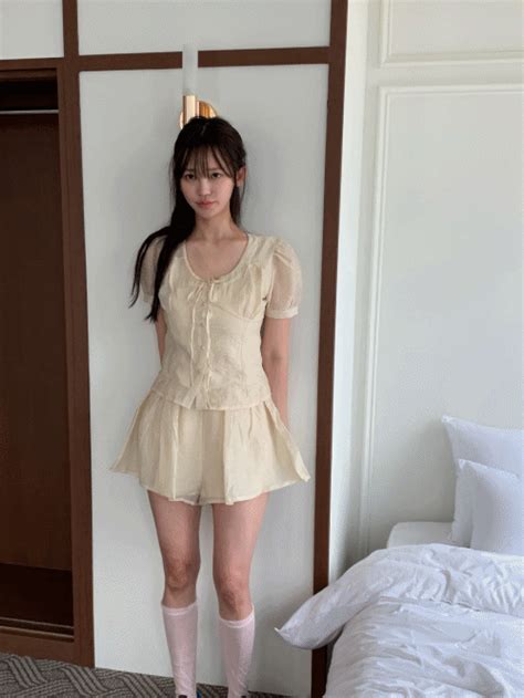 크림 베이지 시스루 쉬폰 반팔 투피스 여름 셋업 에이블리