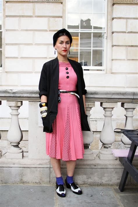 Moms Dress London Fashion Week