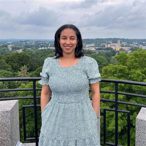 Tenbit Mitiku Axia Women