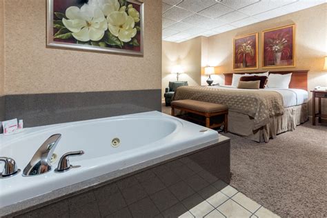 Best Hotels In Topeka Kansas Explore Topeka In Style Shebuystravel
