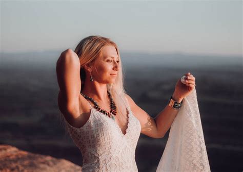 Moab Bridal Photo Shoot Salinsky Adventure Wed
