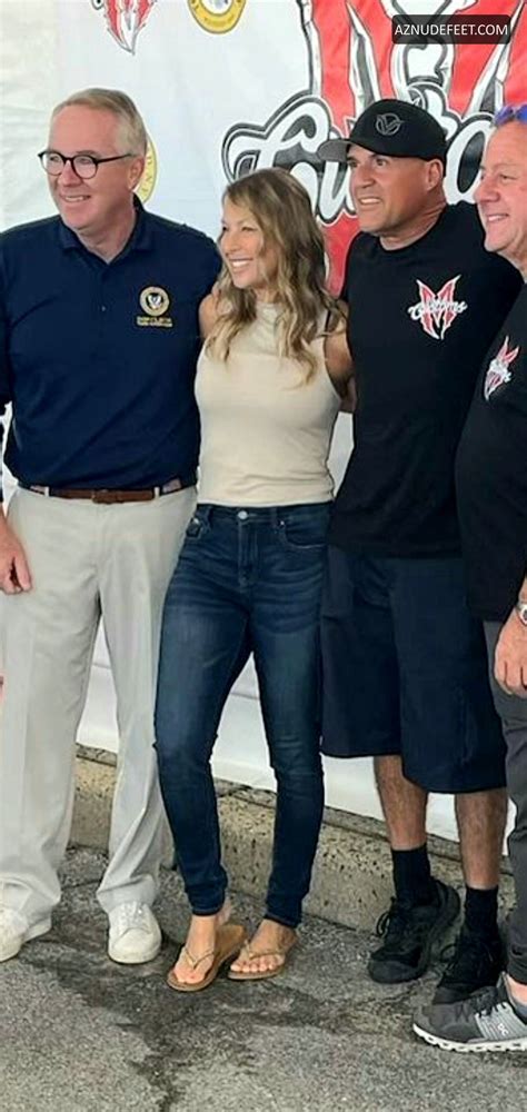 AMANDA MARTIN Feet AZNudeFeet