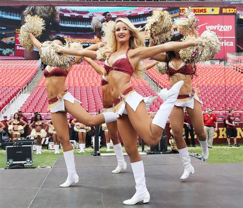 Cheerleader Of The Week Jade Sports Illustrated