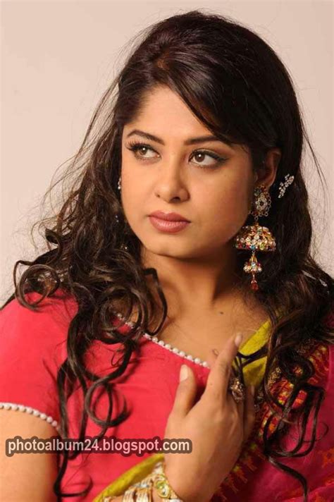 Bangladeshi Movie Actress Mousumi Photo Album