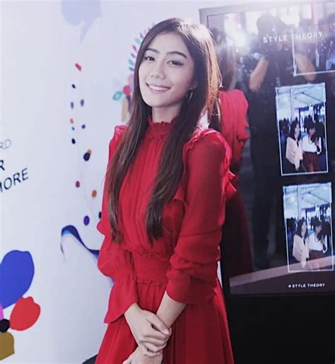 7 Portraits Of Firsa Sabilah The Woman Suspected To Be Coki Pardedes Girlfriend Former Actor