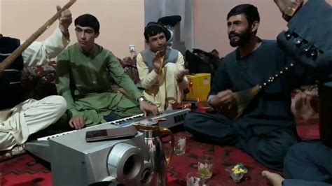 عید محمد سعیدی همرای پدرش استاد سید محمد محمدی استاد غلام سخی جلیلی و بقیه محلی خوانان ولایت غور