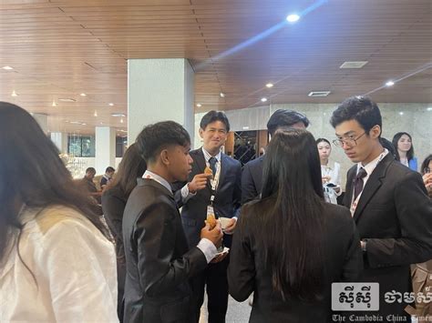 យុវជនតំណាងកម្ពុជា៣រូបចូលរួមសន្និសីទរវាង អាស៊ាន និងអ៊ីតាលី នៅទីក្រុងហ្សាកាតា សុីសុីថាមស៍