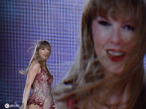 Taylor Swift时代之旅巡演阿根廷站 粉丝花式支持 搜狐大视野 搜狐新闻