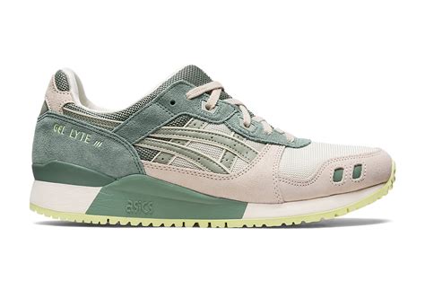 ASICS GEL-Lyte III "Green/Grey" 1201A832-101 | SneakerNews.com