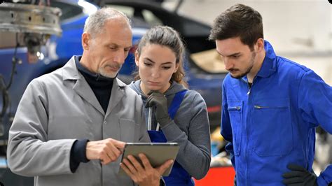 Mastering Complexity In Multi Shift Manufacturing With Video Training
