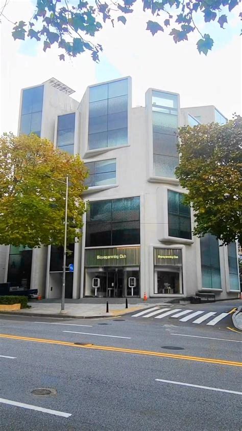 𝐂𝐡𝐮𝐧𝐠𝐡𝐚 𝐁𝐮𝐢𝐥𝐝𝐢𝐧𝐠 𝐒𝐞𝐨𝐮𝐥 𝐴𝑅𝐶𝐻𝐼𝑇𝐸𝐶𝑇 𝑀𝑉𝑅𝐷𝑉 Jung Gui Kim